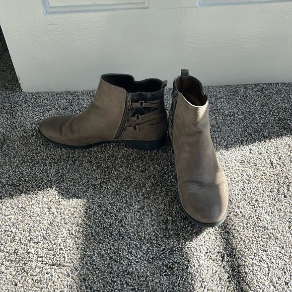 White Mountain | Shoes | Gray Boots | Poshmark